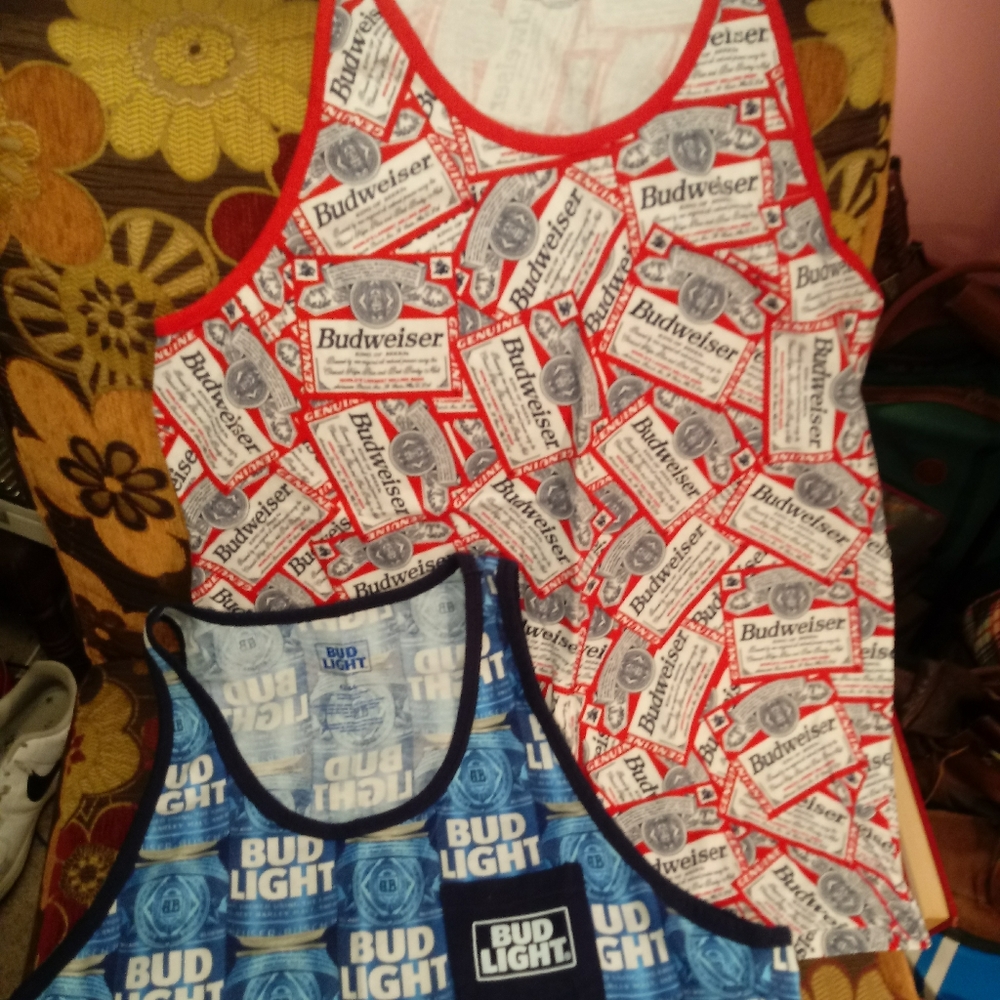 Budweiser (Med) And Bud Light (Large) Tanks - Gem